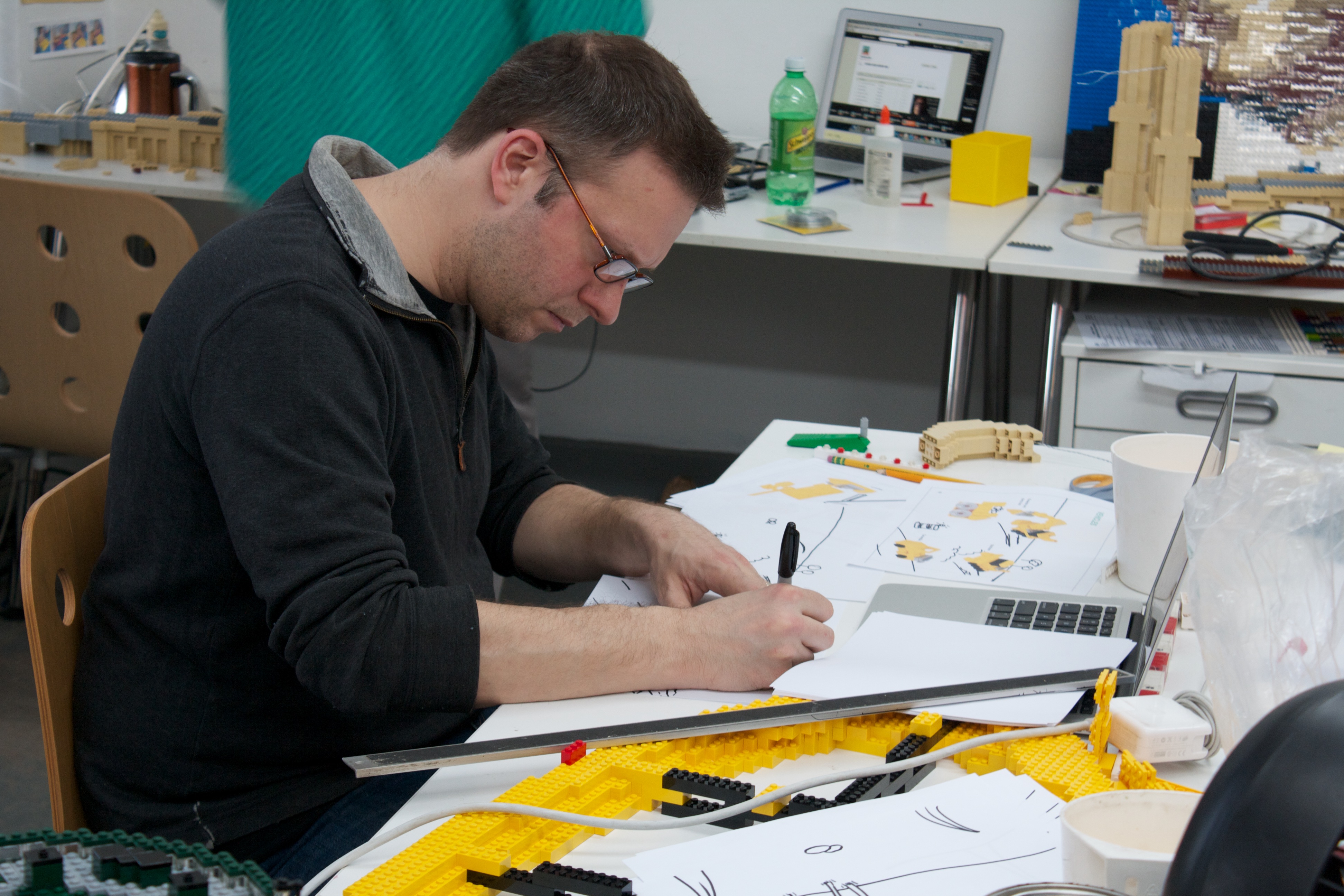 An Interview with Sean Kenney, artist who works with LEGO® Bricks ...